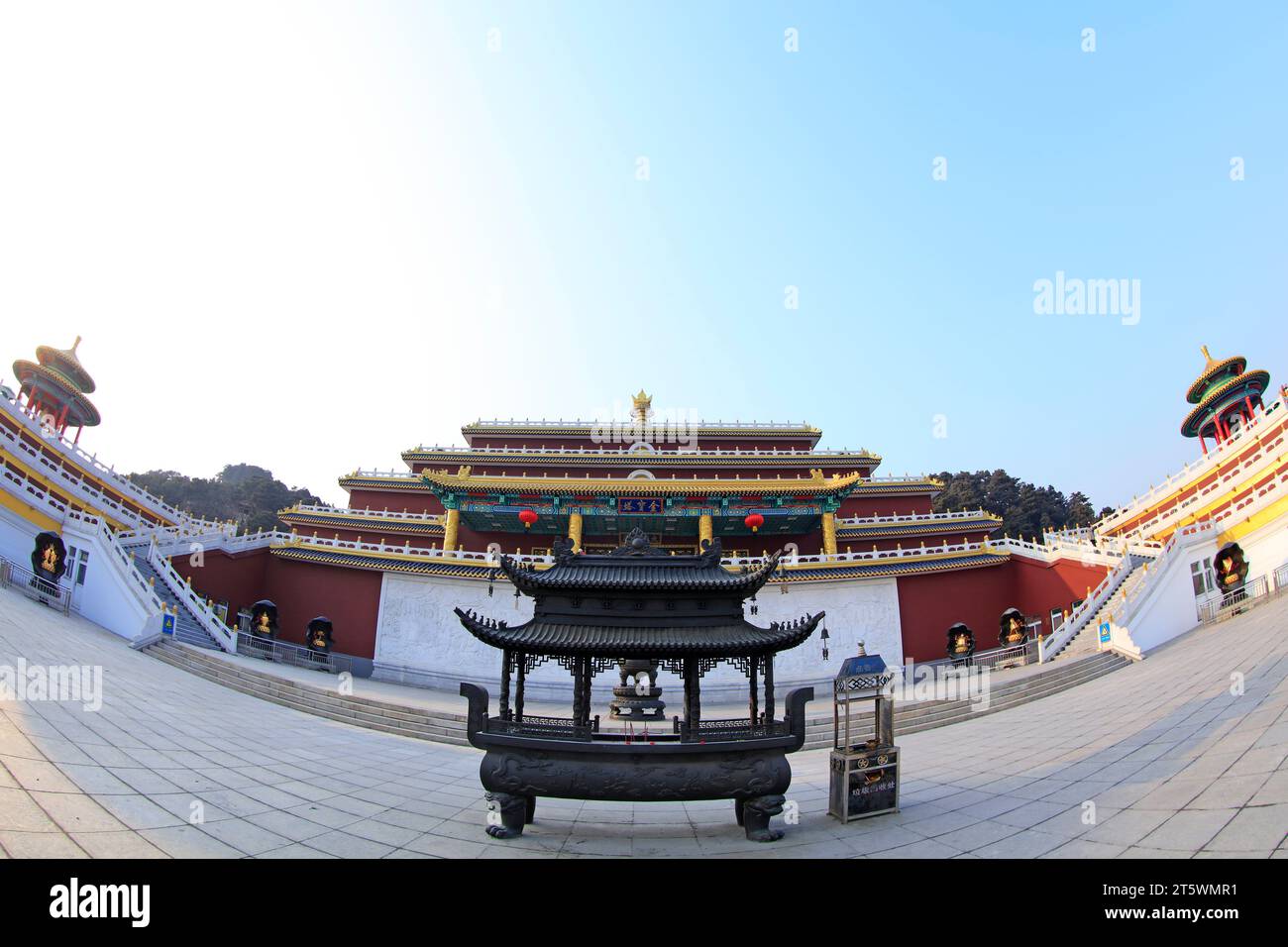 ancient China temple landscape architecture Stock Photo - Alamy