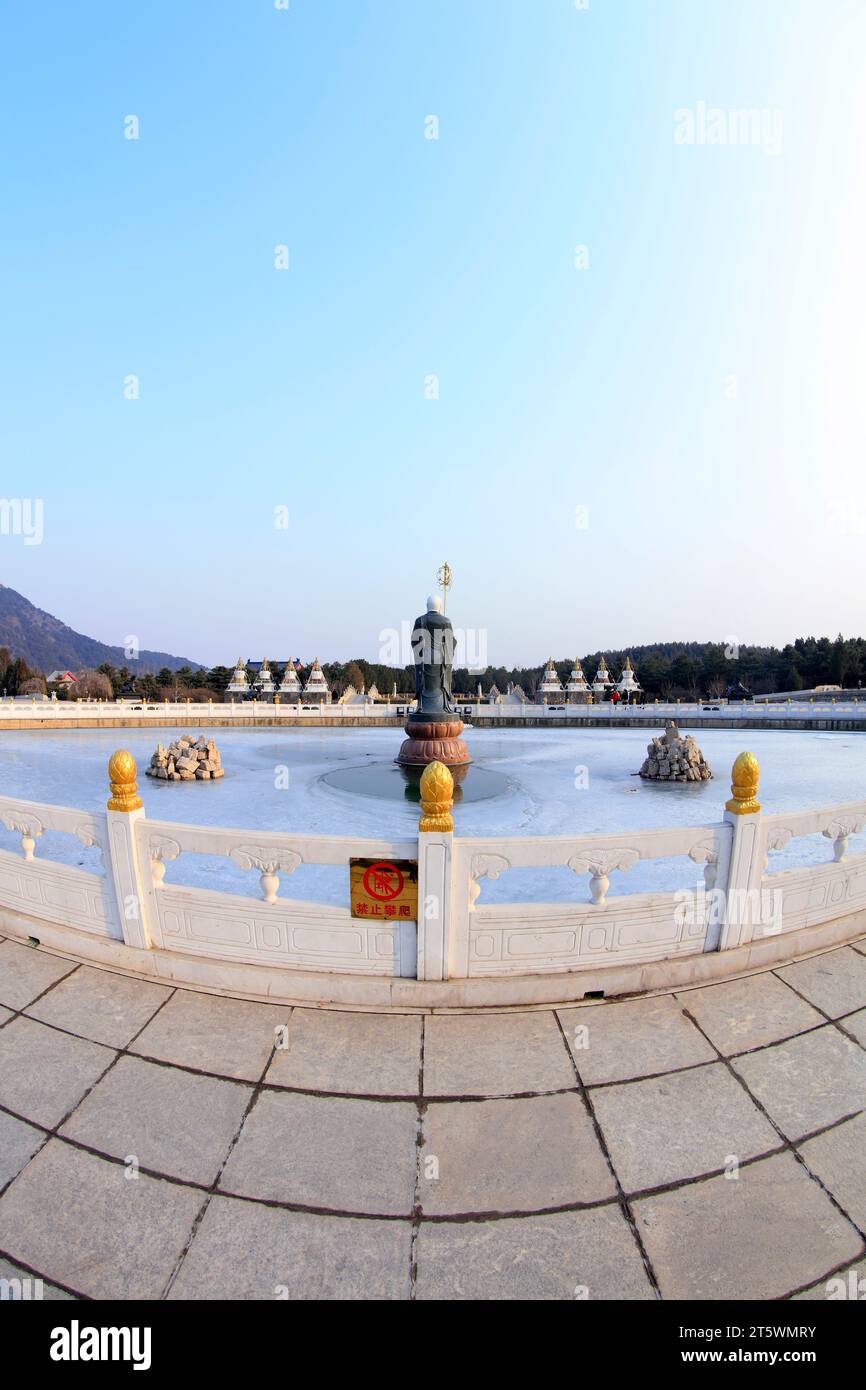 ancient China temple landscape architecture Stock Photo - Alamy