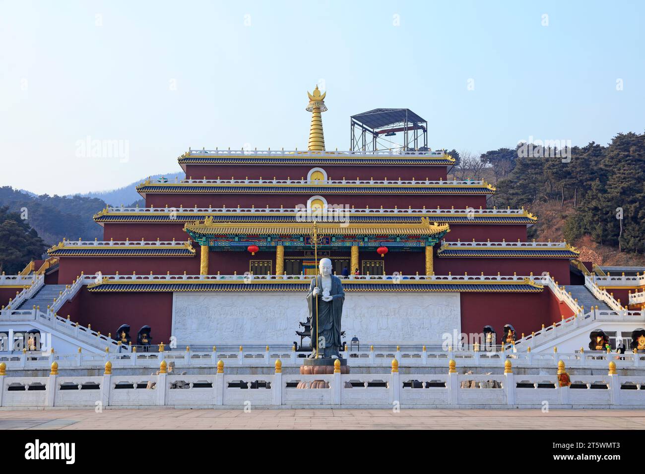 ancient China temple landscape architecture Stock Photo - Alamy