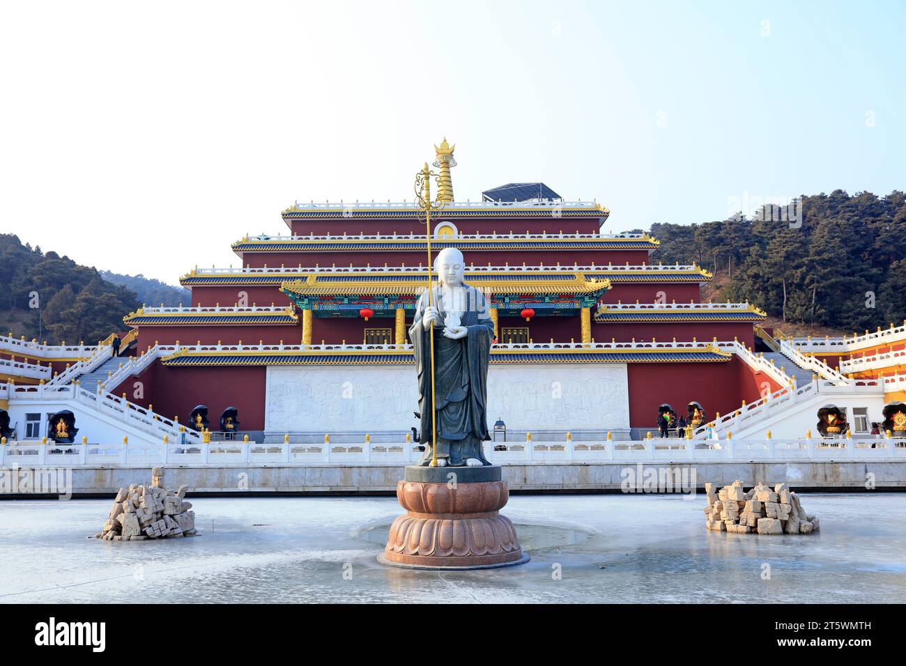 ancient China temple landscape architecture Stock Photo - Alamy