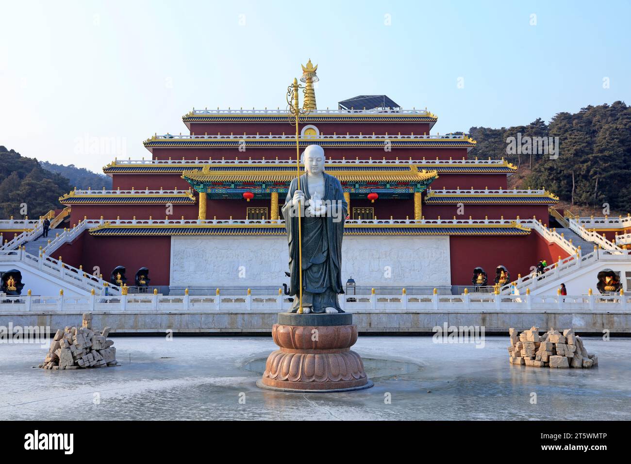 ancient China temple landscape architecture Stock Photo - Alamy