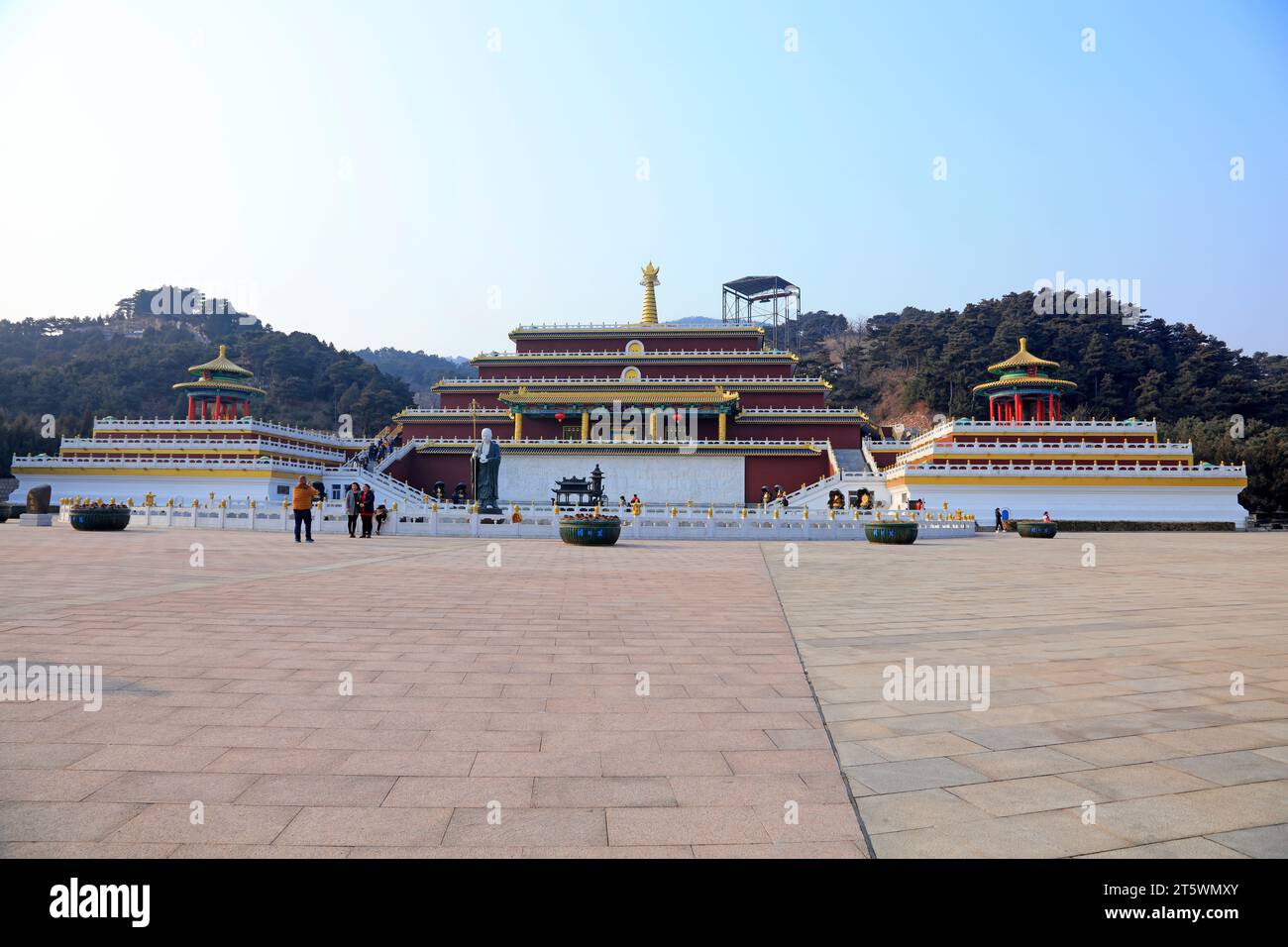 ancient China temple landscape architecture Stock Photo - Alamy