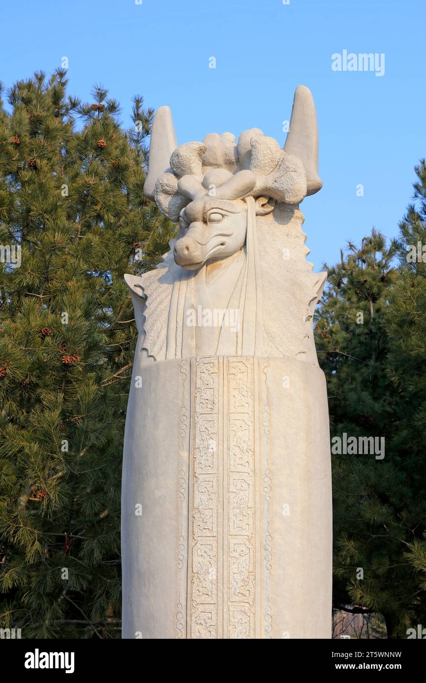 China ancient temple animal sculpture Stock Photo - Alamy