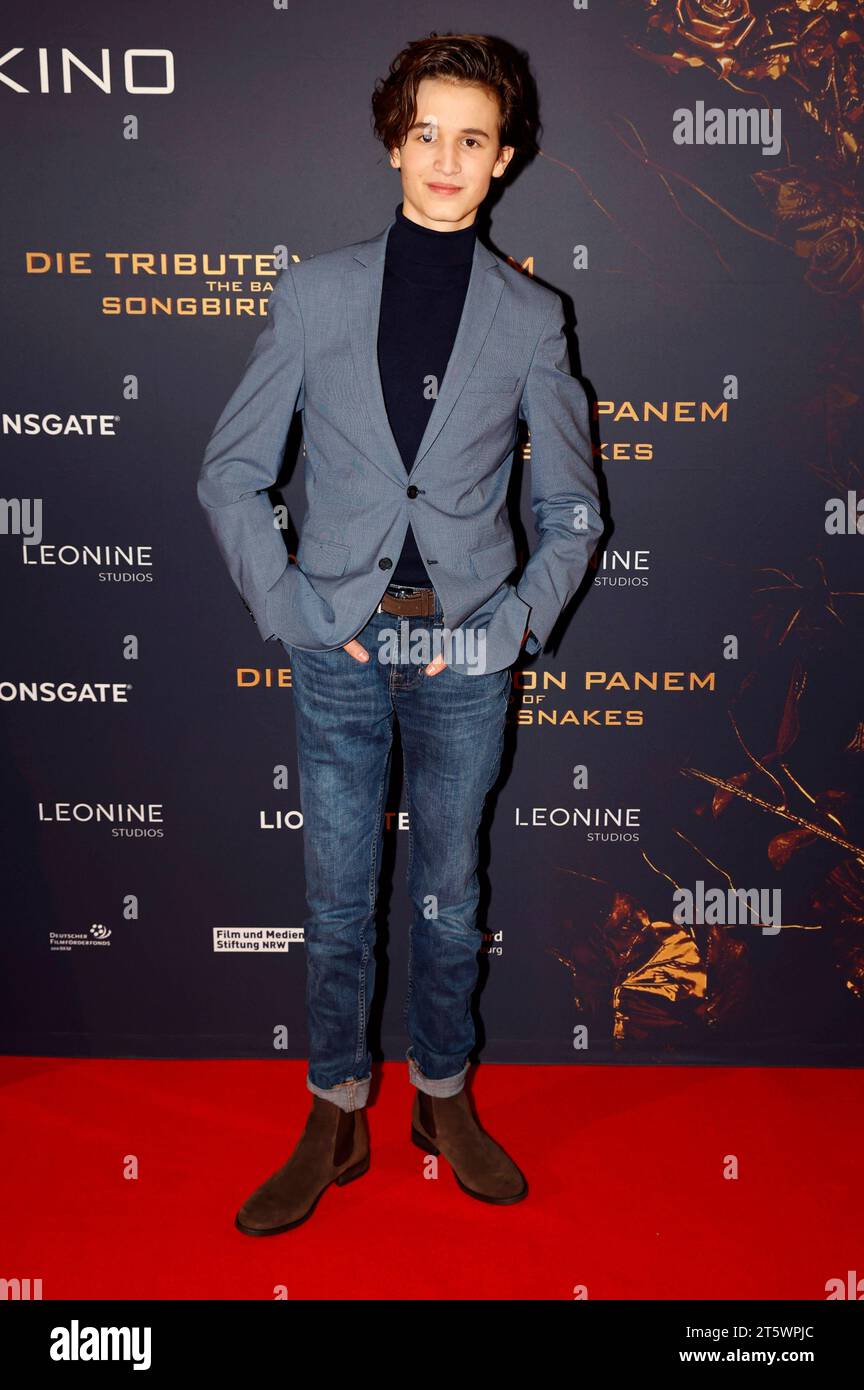 Cooper Dillon bei der Premiere des Kinofilms Die Tribute von Panem ...