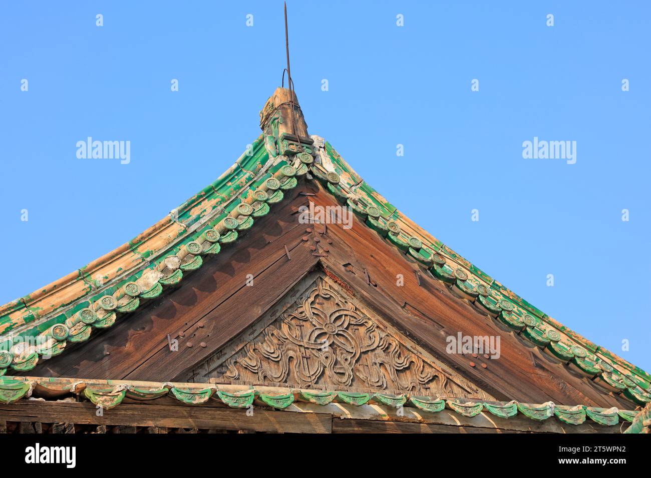Ancient Chinese traditional architecture Stock Photo - Alamy