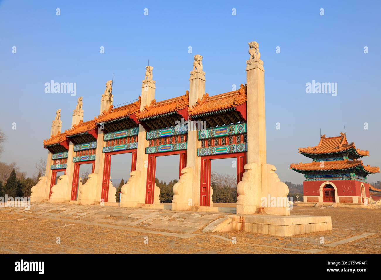 Ancient Chinese traditional architecture Stock Photo - Alamy
