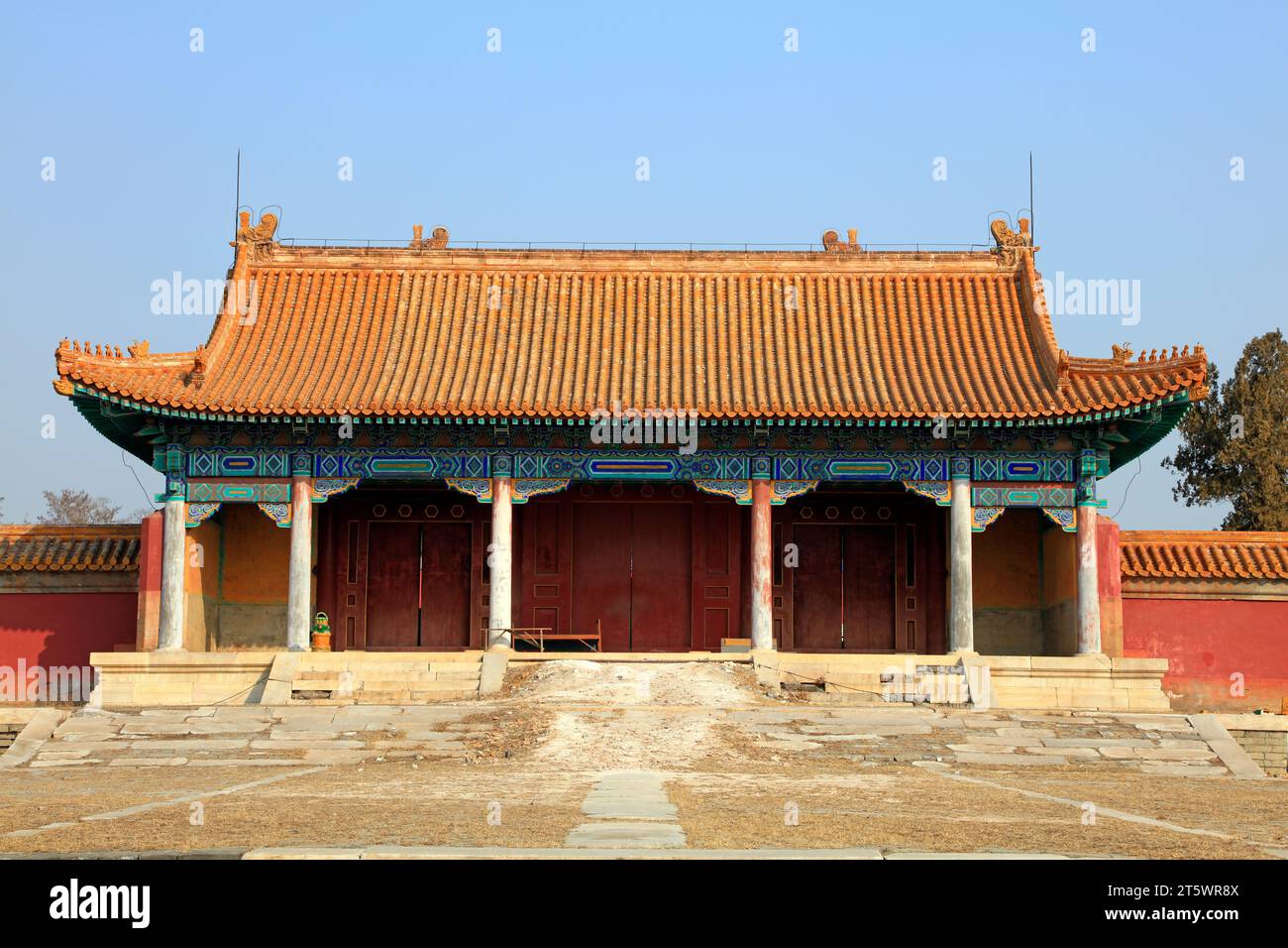 Ancient Chinese traditional architecture Stock Photo - Alamy