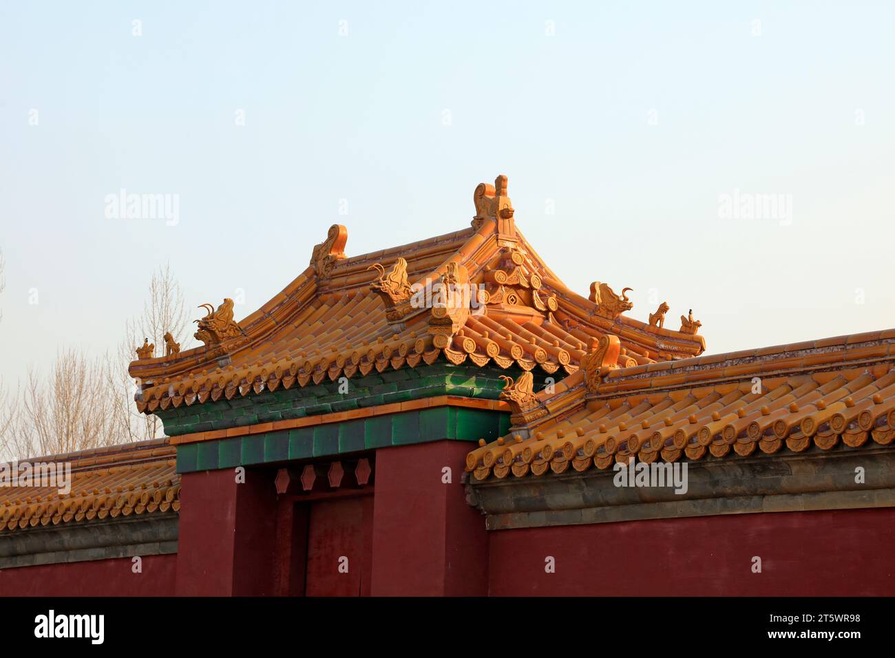 Ancient Chinese traditional architecture Stock Photo - Alamy