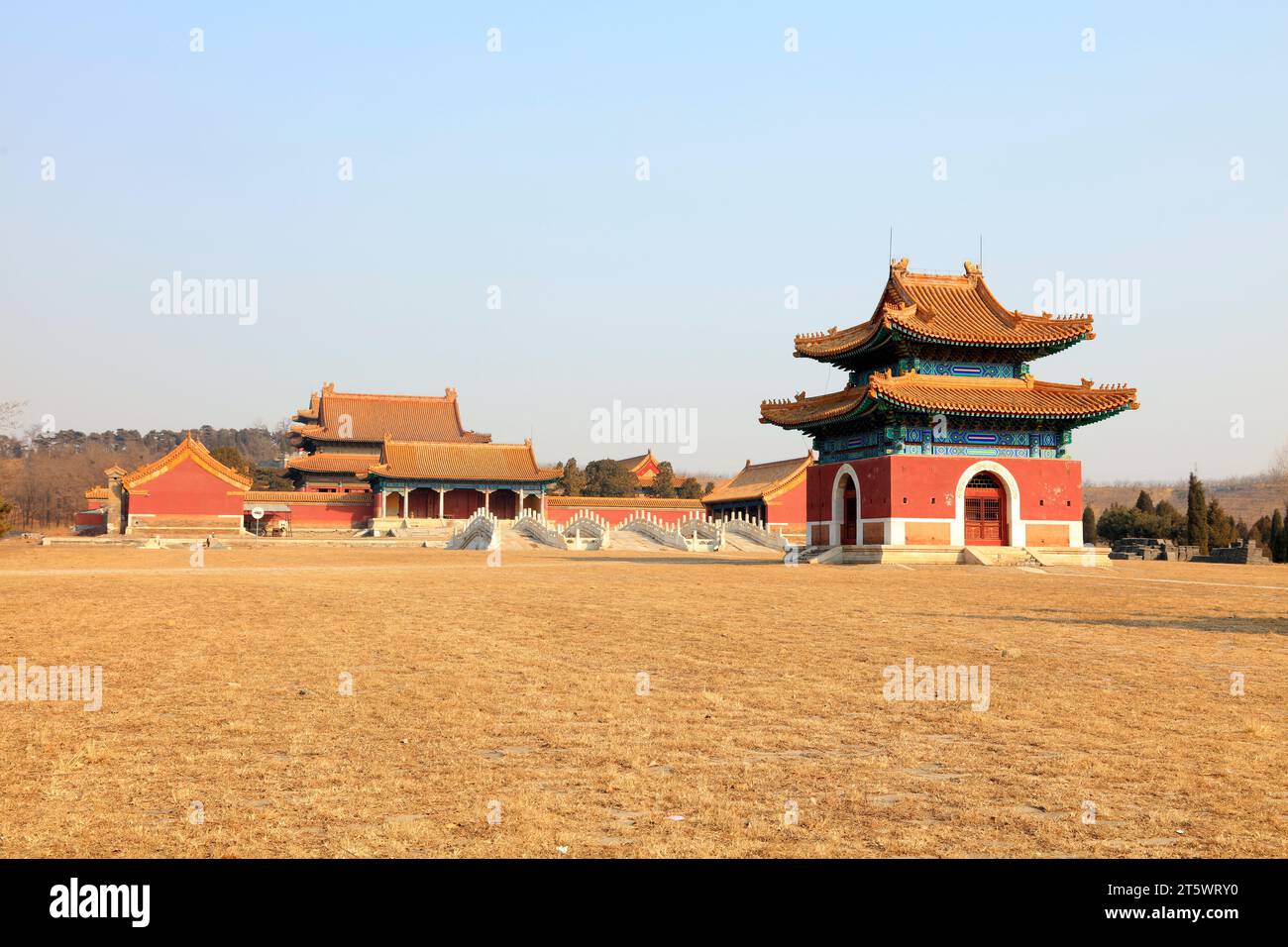 Ancient Chinese traditional architecture Stock Photo - Alamy
