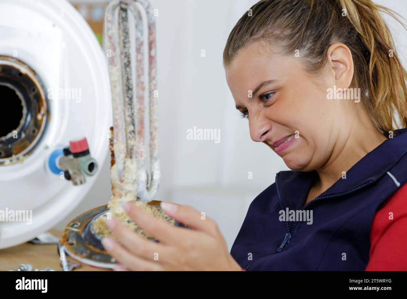 Showing heating element hi-res stock photography and images - Alamy