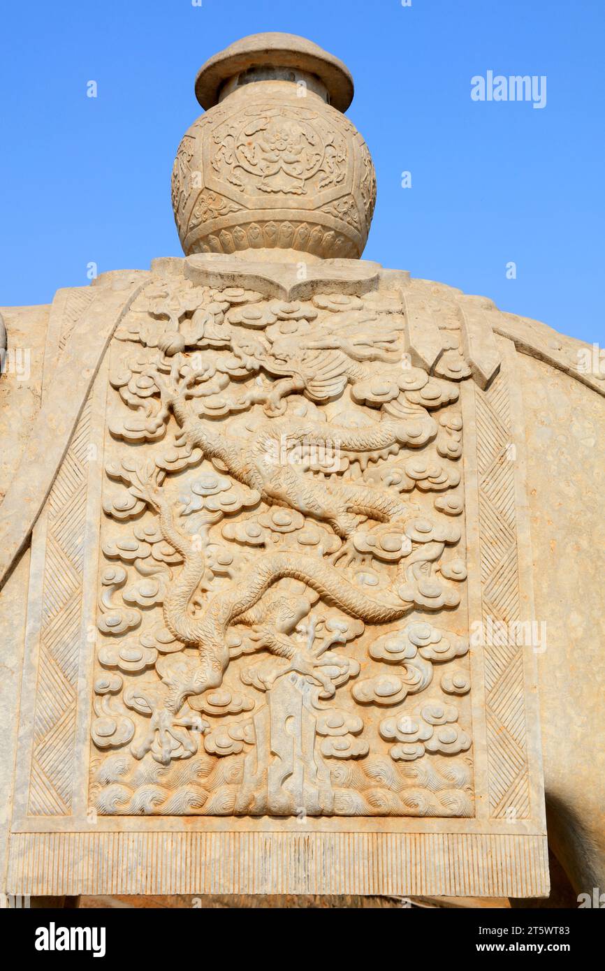 Chinese ancient stone sculptures Stock Photo - Alamy