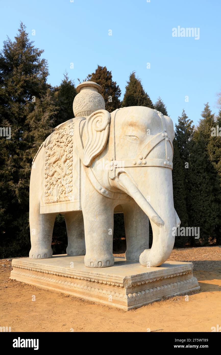 Elephant stone carving hi-res stock photography and images - Alamy
