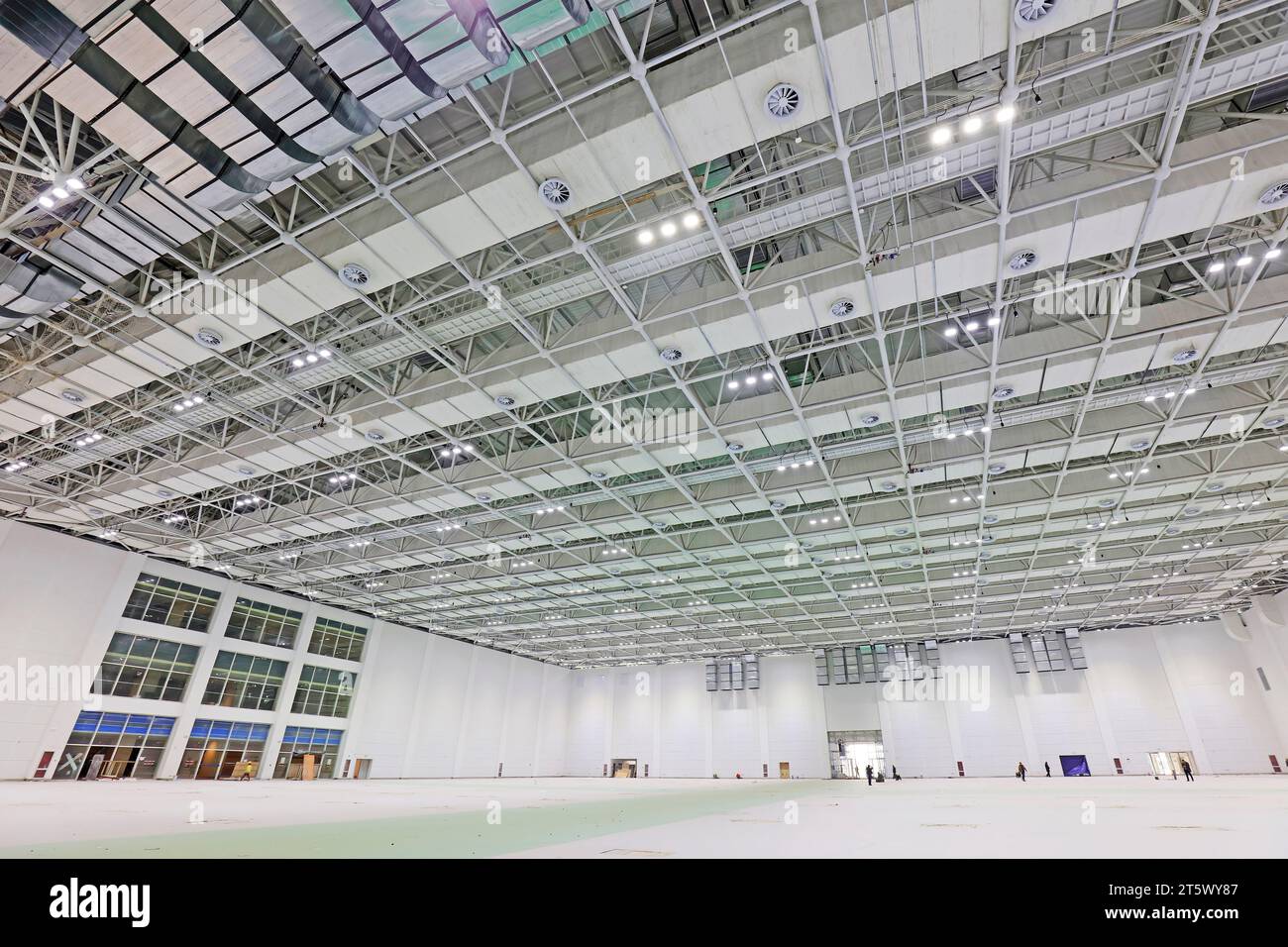 steel structure geometry construction in a hall Stock Photo - Alamy