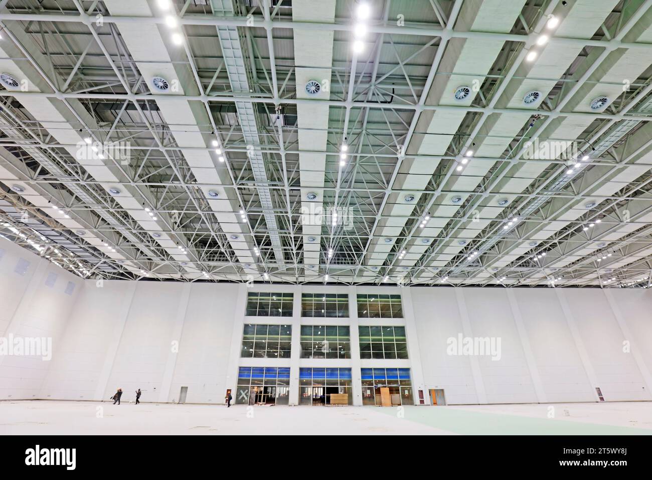 steel structure geometry construction in a hall Stock Photo - Alamy