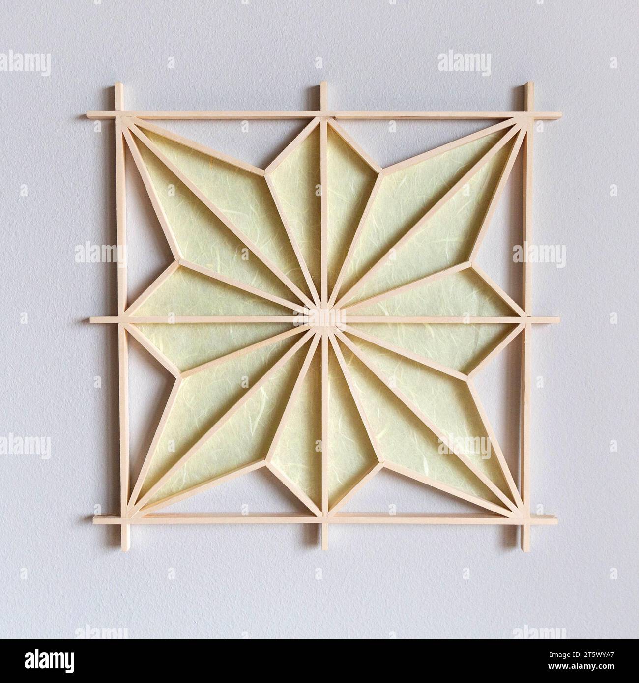 Kumiko panel hi-res stock photography and images - Alamy