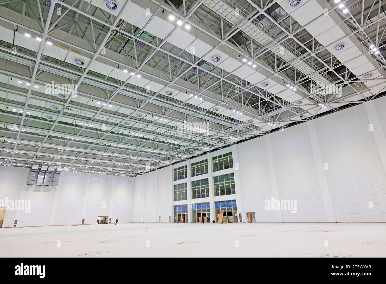 steel structure geometry construction in a hall Stock Photo - Alamy