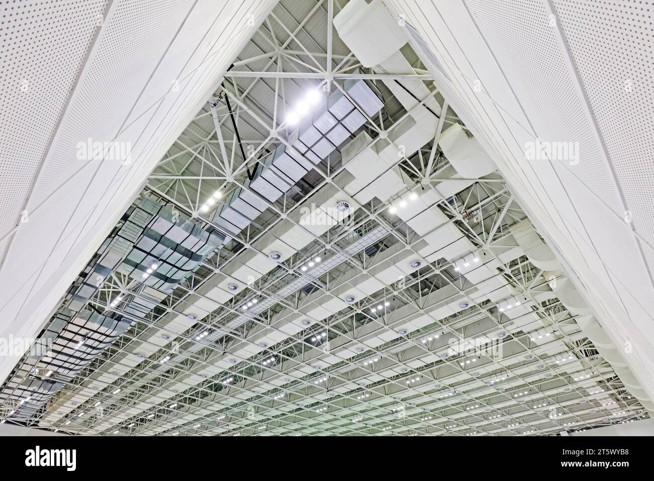 steel structure geometry construction in a hall Stock Photo - Alamy