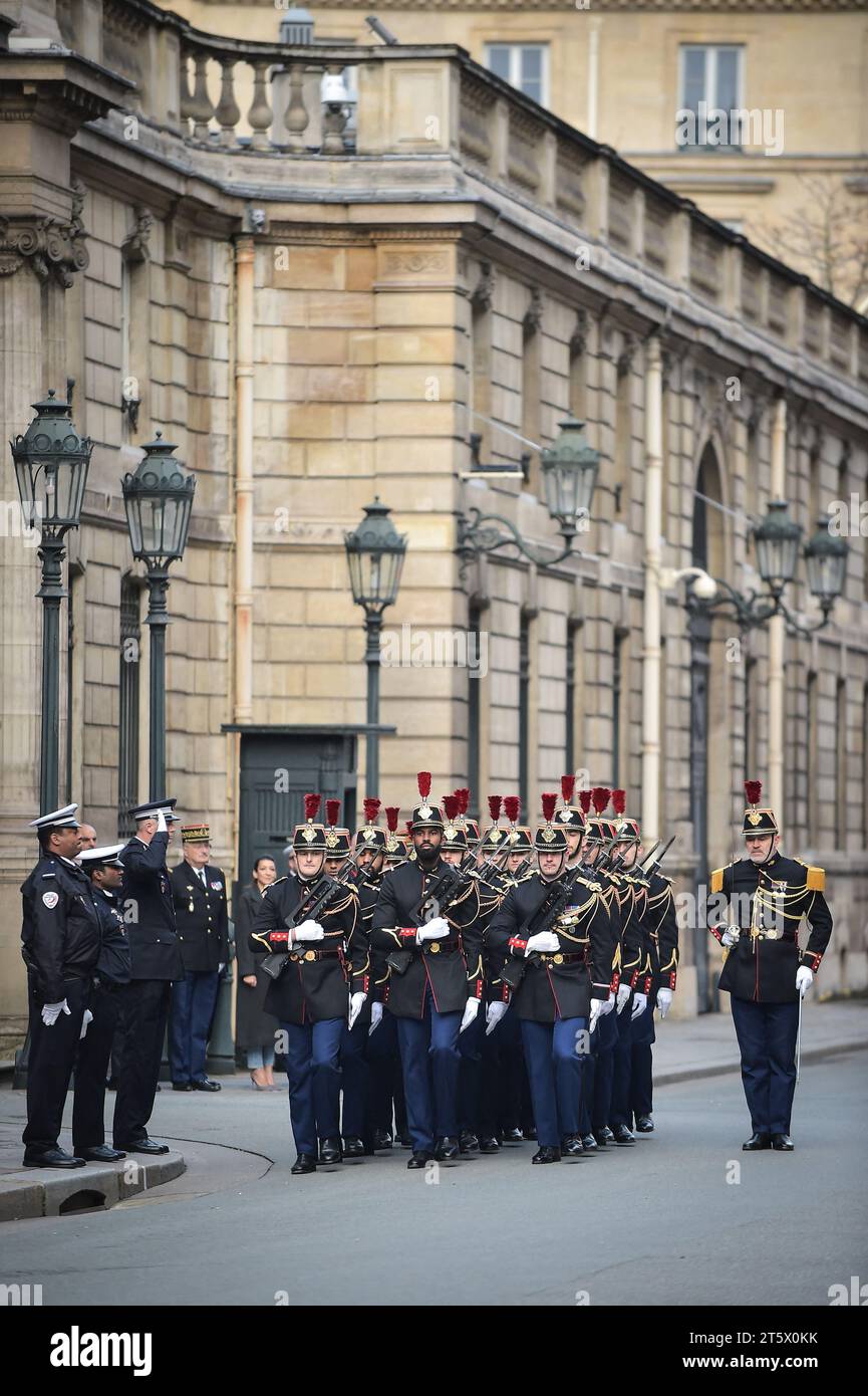 Soldiers uni hi-res stock photography and images - Alamy