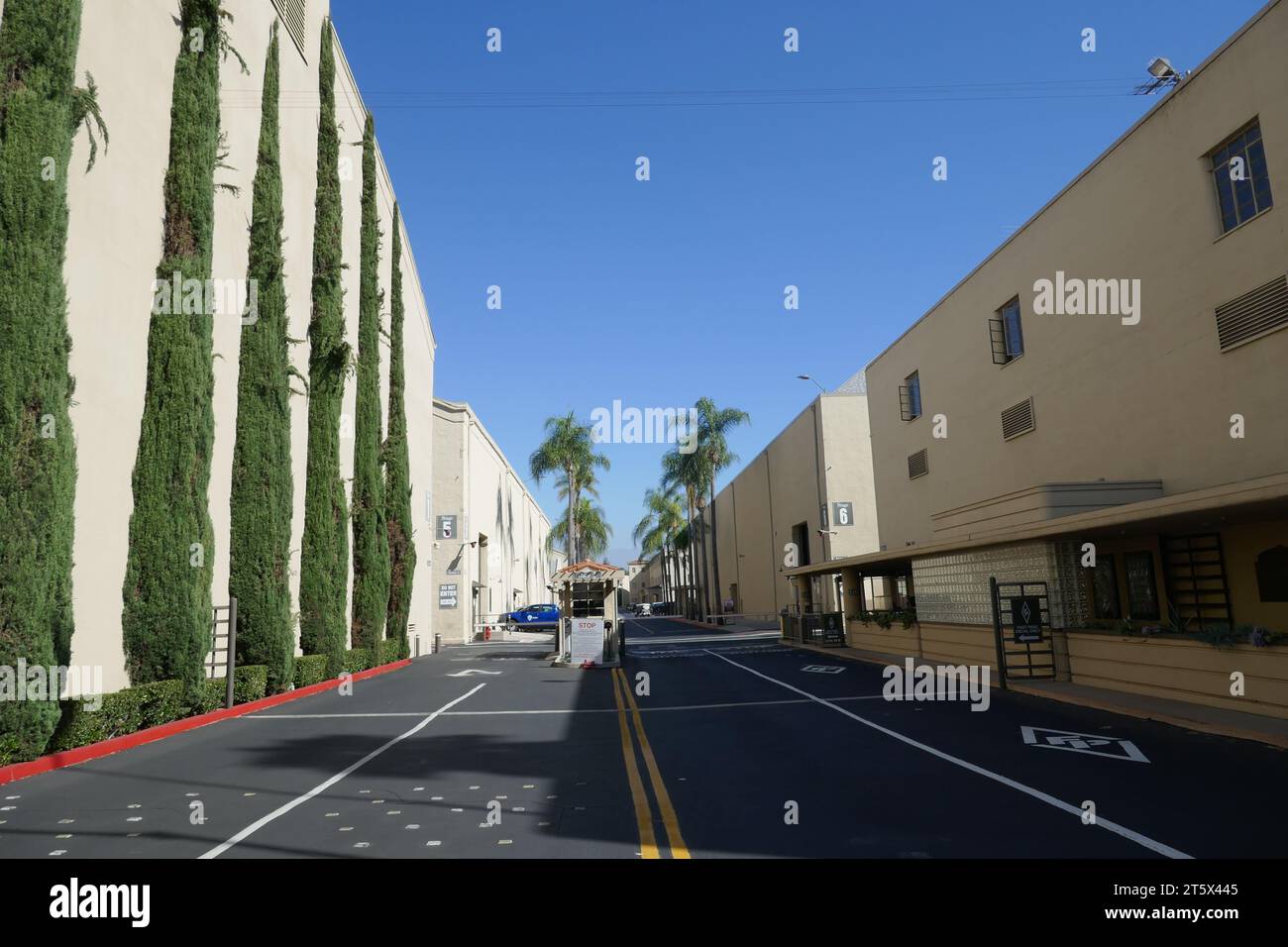 Warner Brothers Gate 3