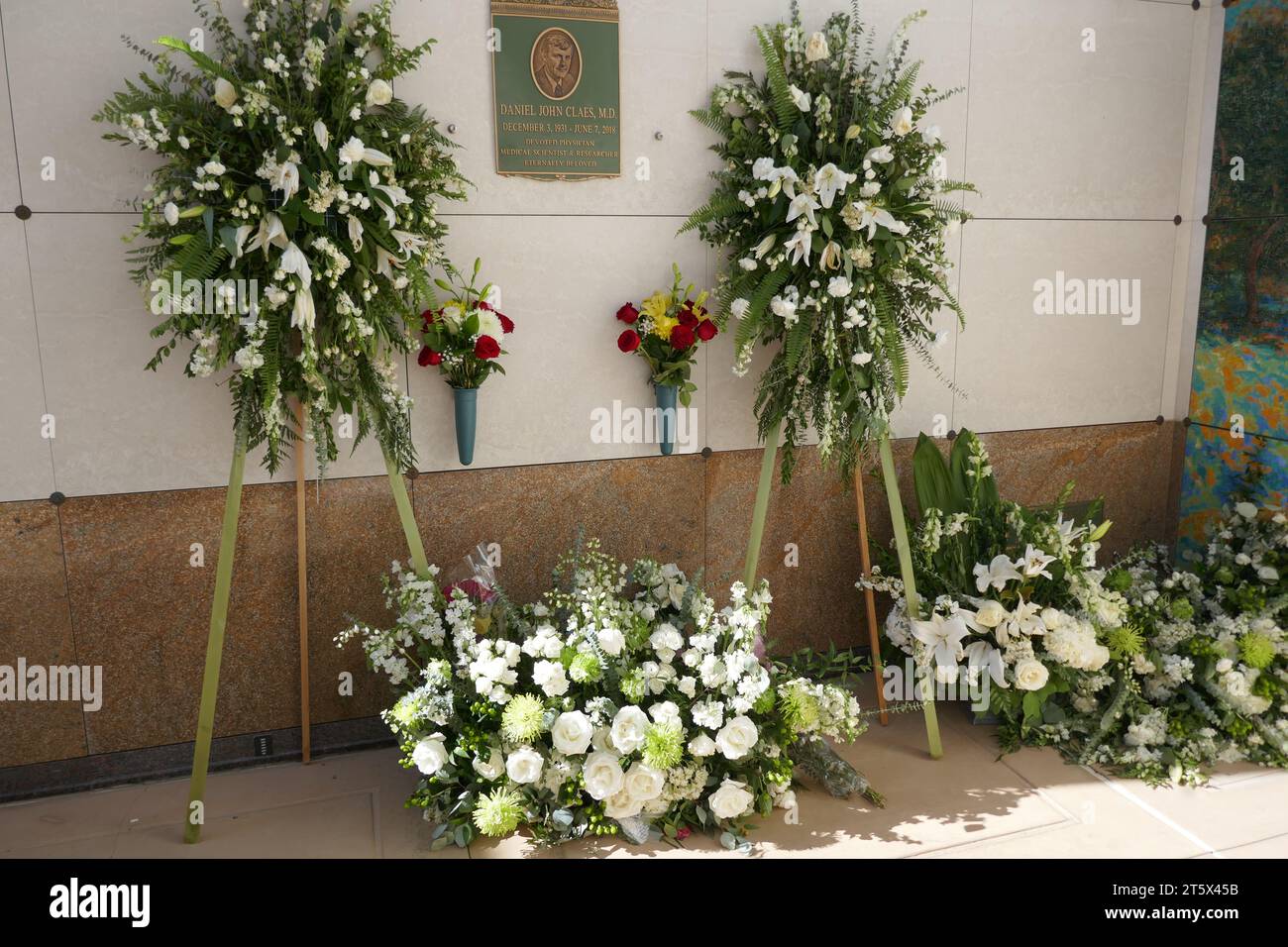 Los Angeles, California, USA 6th November 2023 Actor Matthew PerryÕs ...