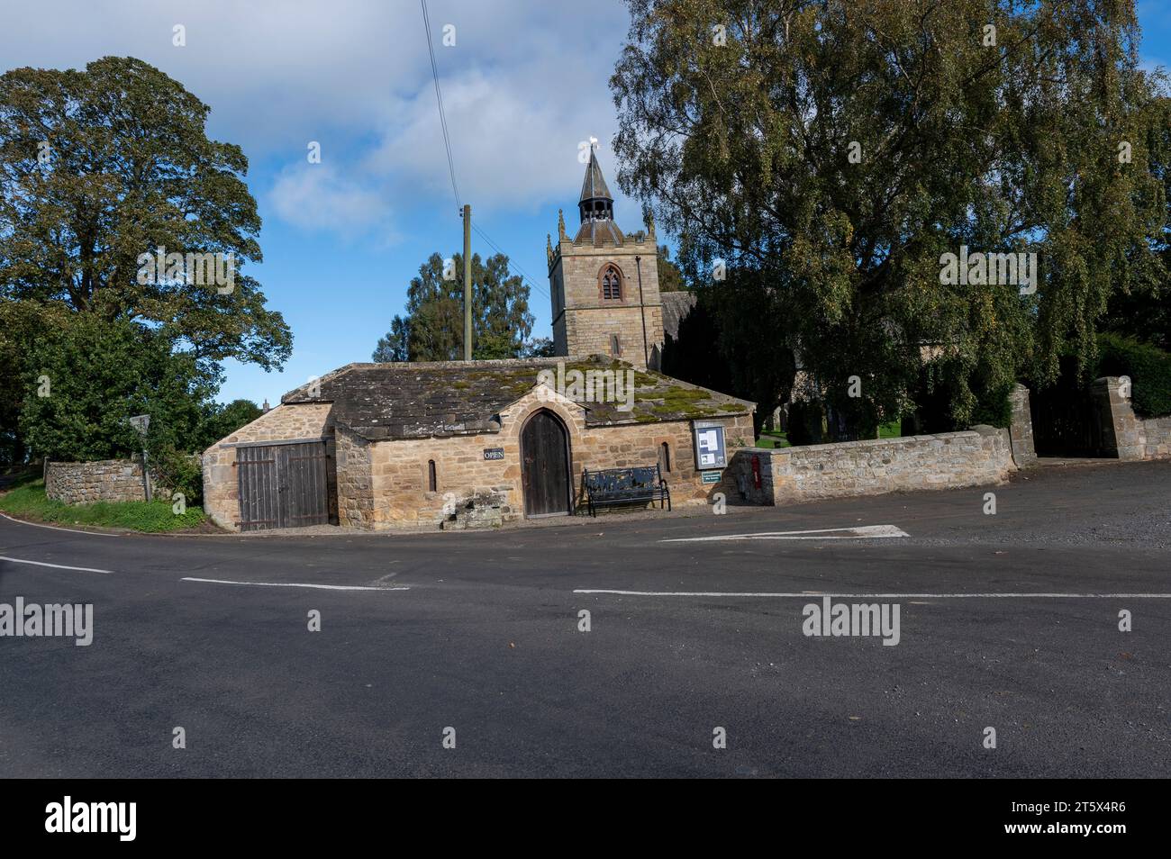 Chollerton Stable and Hearse House just a bit south of St Giles Church ...