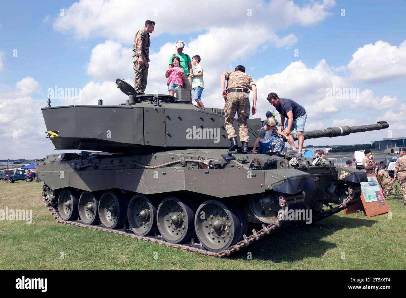 L94a1 ex 34 chain gun hi-res stock photography and images - Alamy