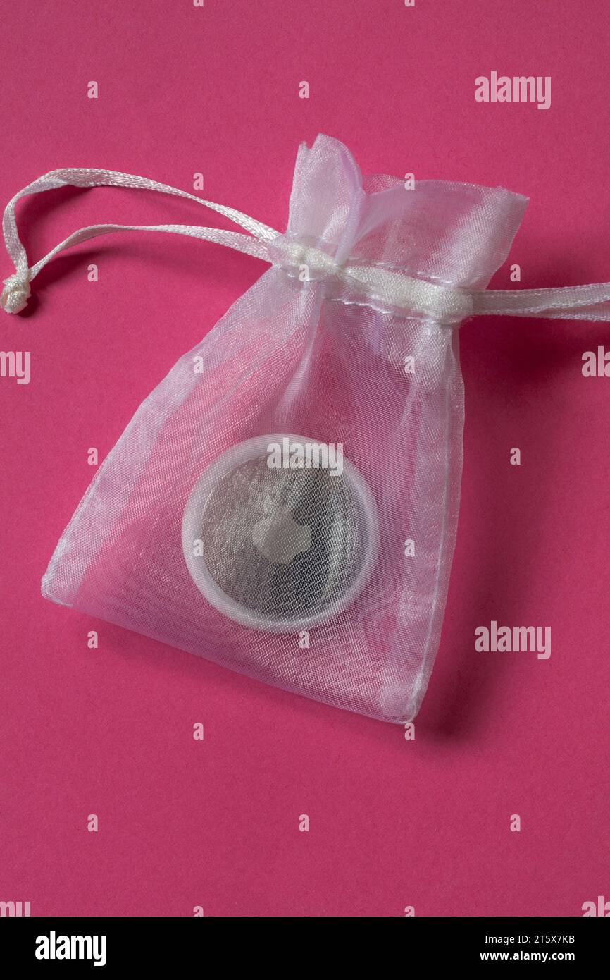 Airtag tracker hi-res stock photography and images - Alamy