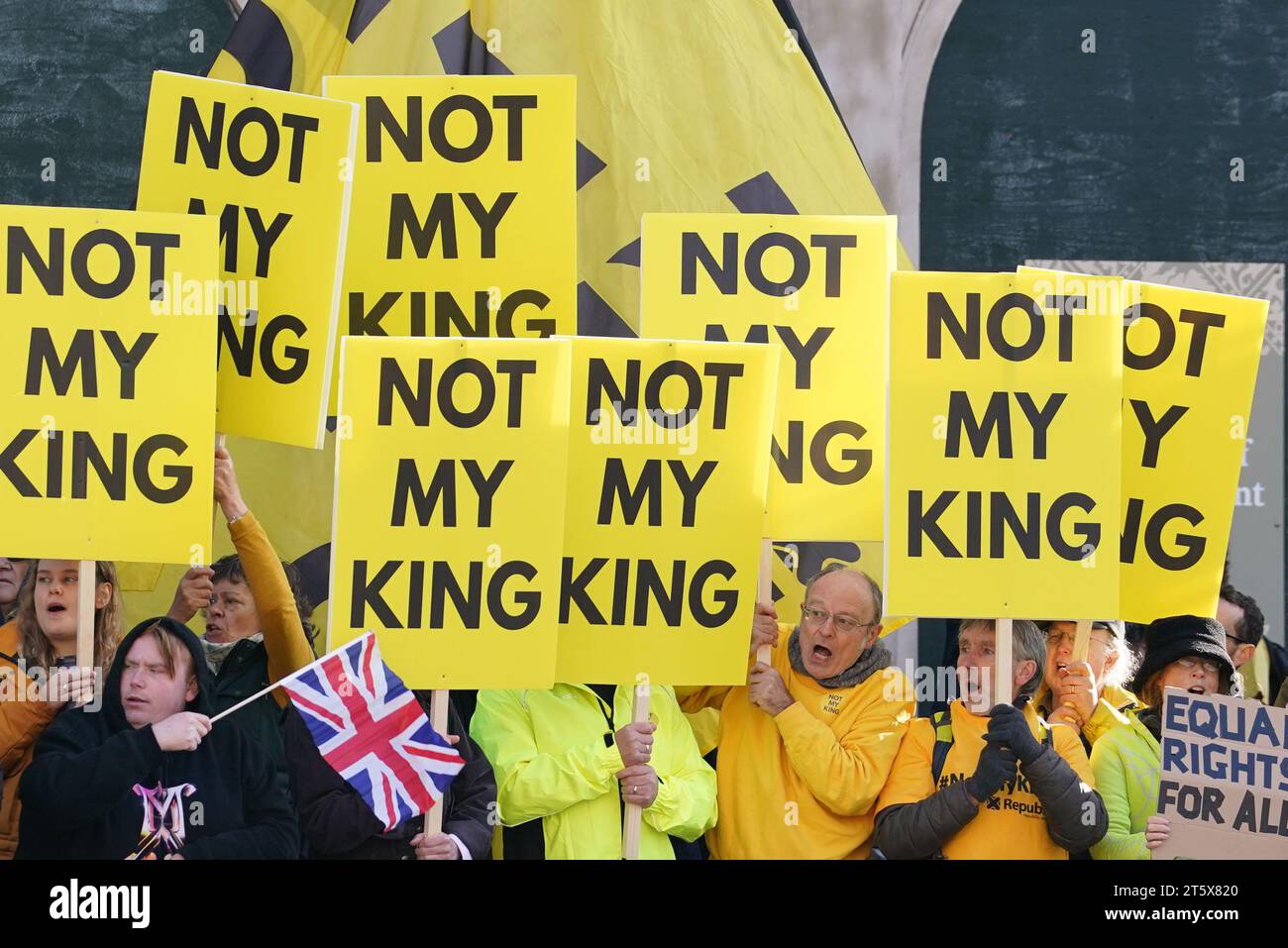 Anti-Monarchy pressure group Republic protest outside the Palace of ...