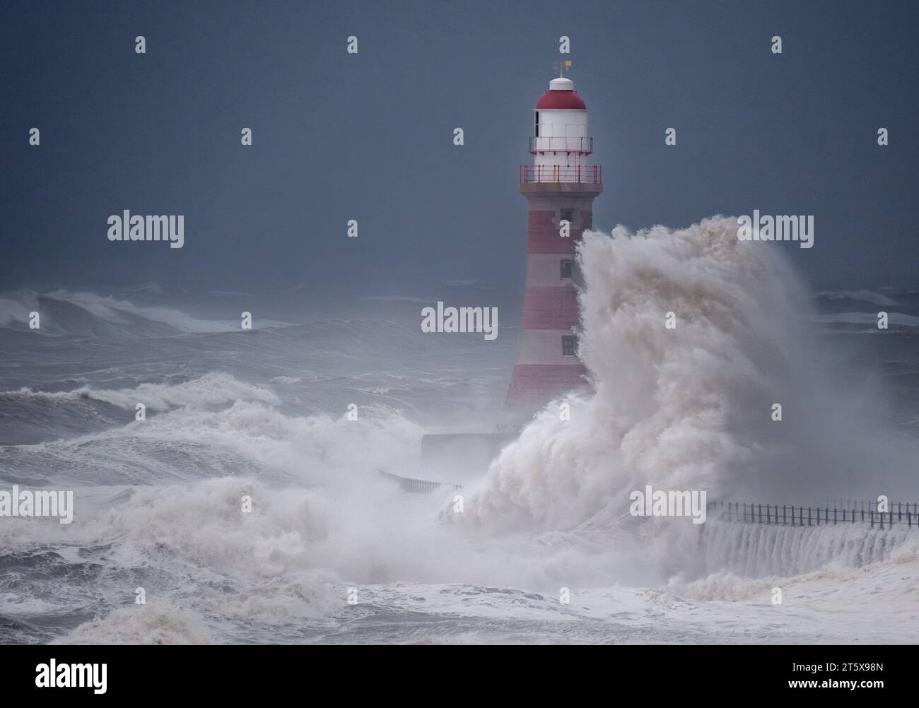 Huge 50ft wave hits the Roker Lighthouse during storm Babet in October ...