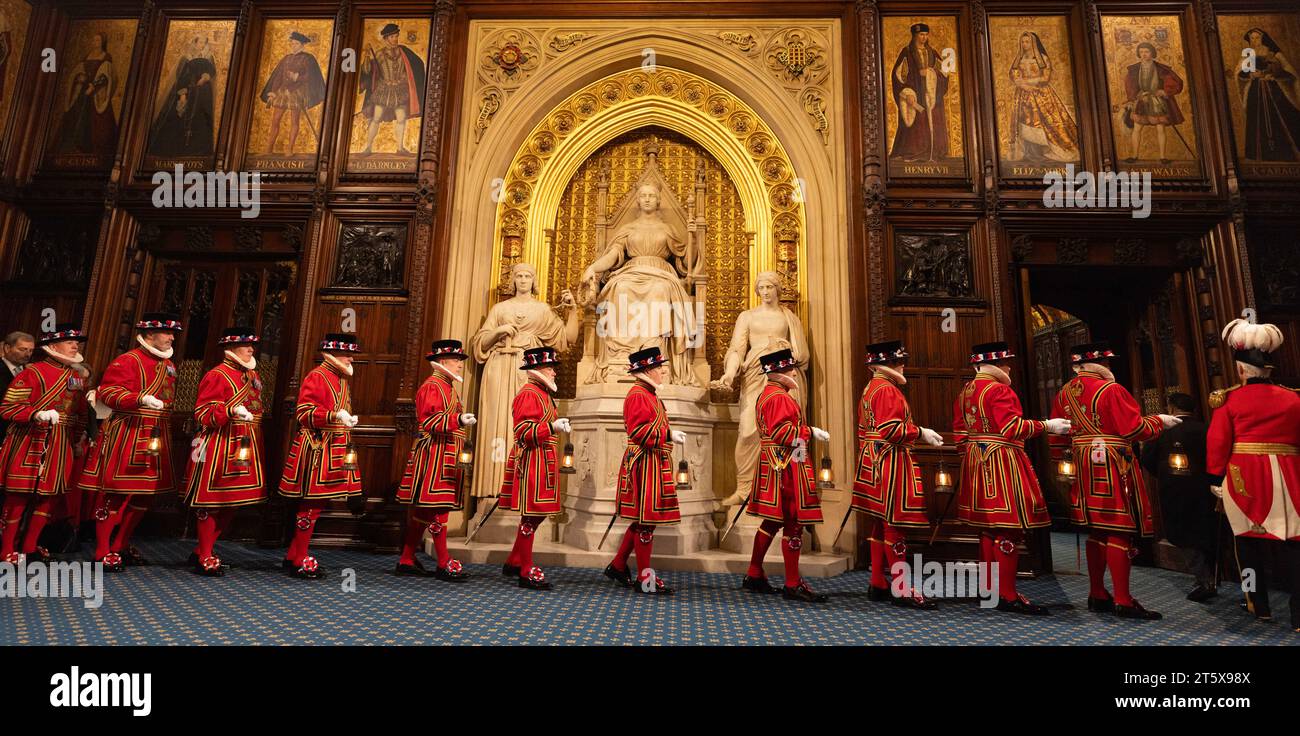 Kings bodyguard of yeomen of the guard hi-res stock photography and images - Alamy