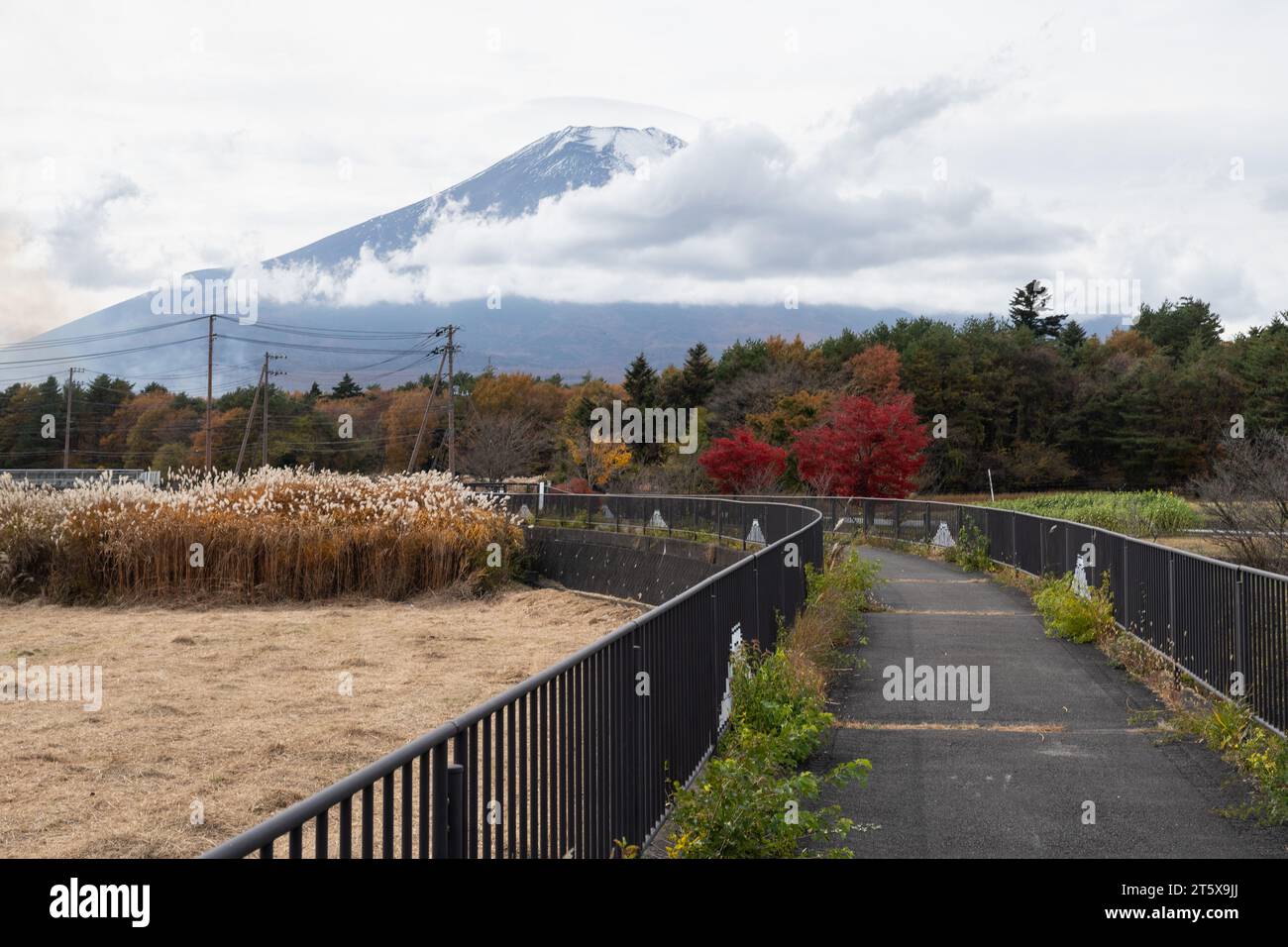 Fujiyoshida, Yamanashi Prefecture, Japan. 6th Nov, 2023. Clouds roll ...