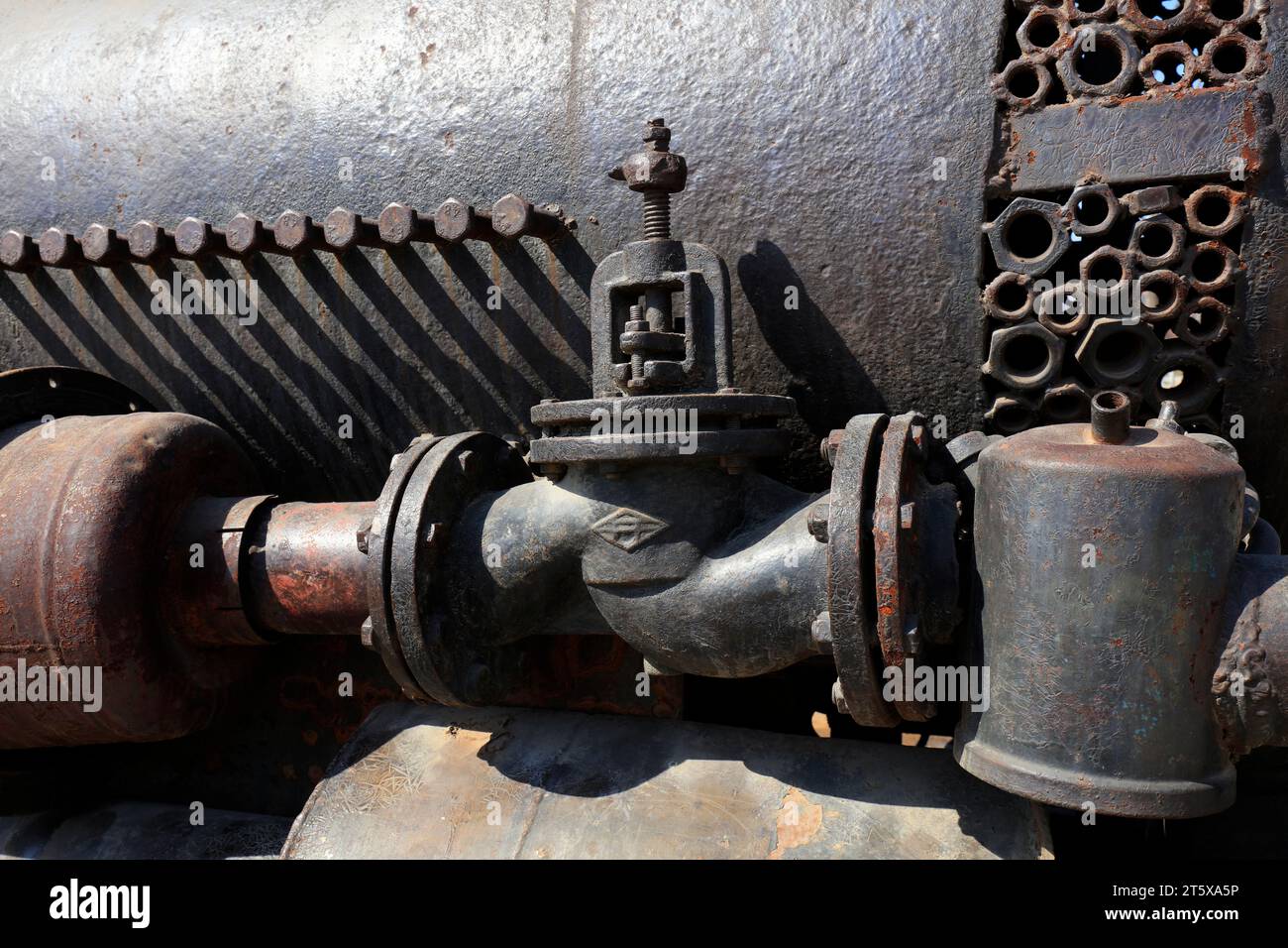 rusty mechanical components, closeup of photo Stock Photo - Alamy