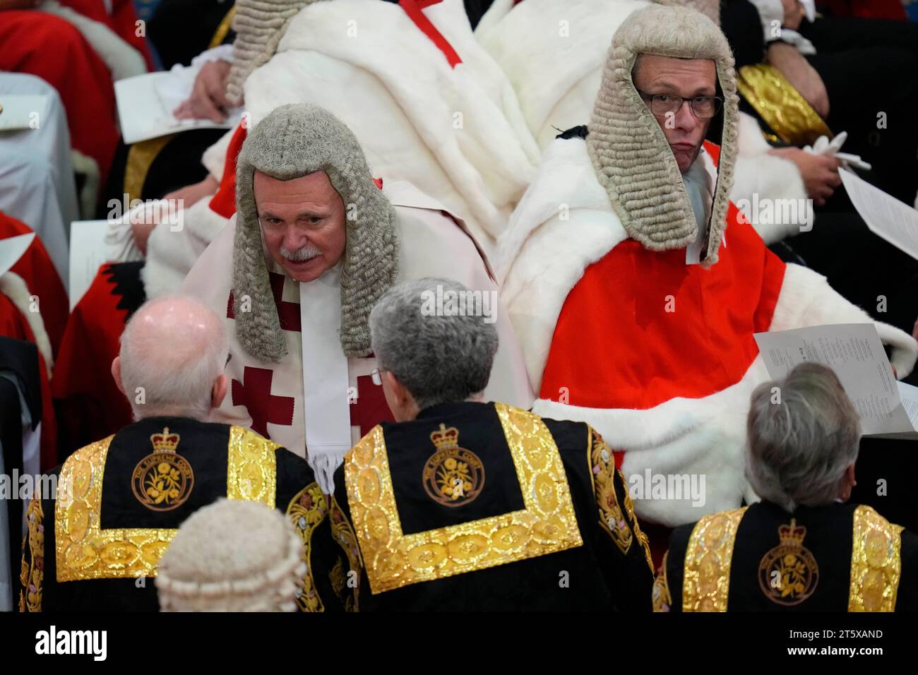 Members house lords wait in hi-res stock photography and images - Alamy