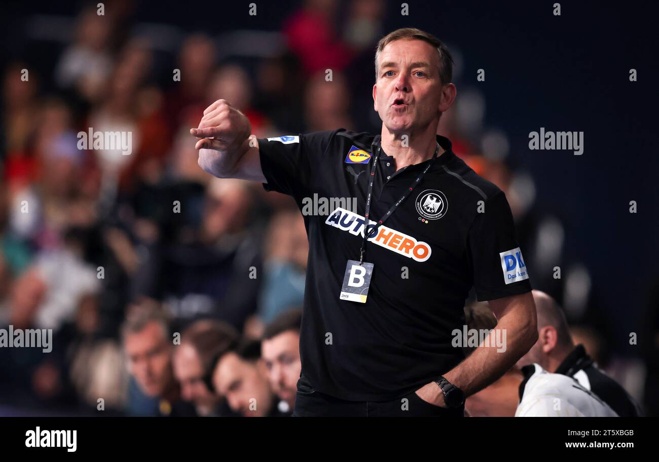 Trainer Alfred Gislason of Germany Handball LŠnderspiel in der Olympia ...
