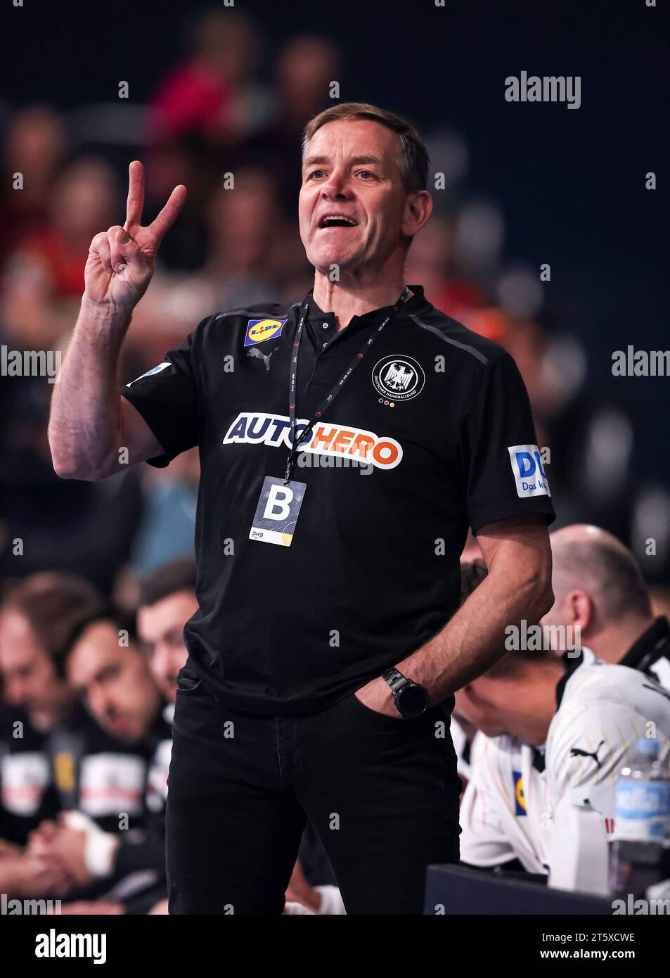 Trainer Alfred Gislason of Germany Handball LŠnderspiel in der Olympia ...