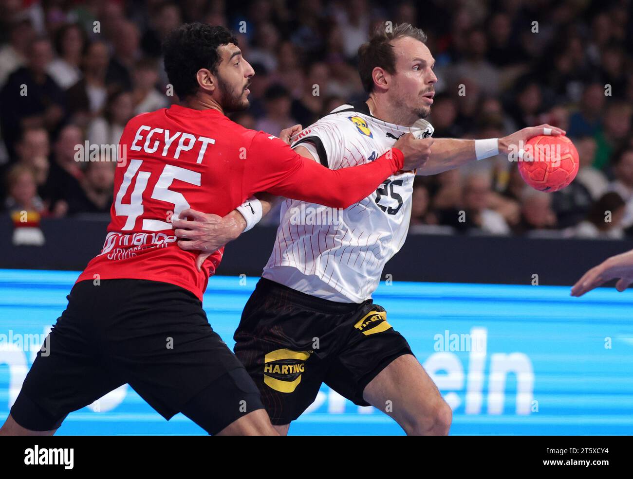 Kai HŠfner of Germany Seif Elderaa Handball LŠnderspiel in der Olympia Halle MŸnchen 5.11.2023 ...