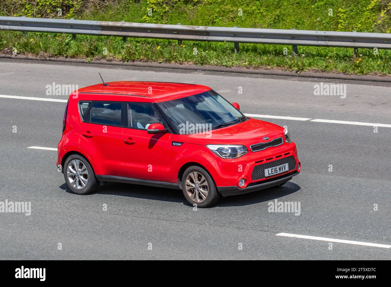 2016 KIA Soul Connect Gdi Car Hatchback Petrol 1591 cc, 5 Door ...