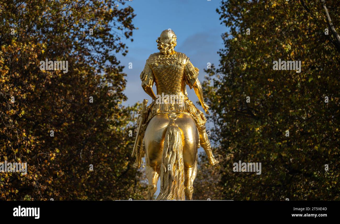 Golden horseman dresden hi-res stock photography and images - Alamy