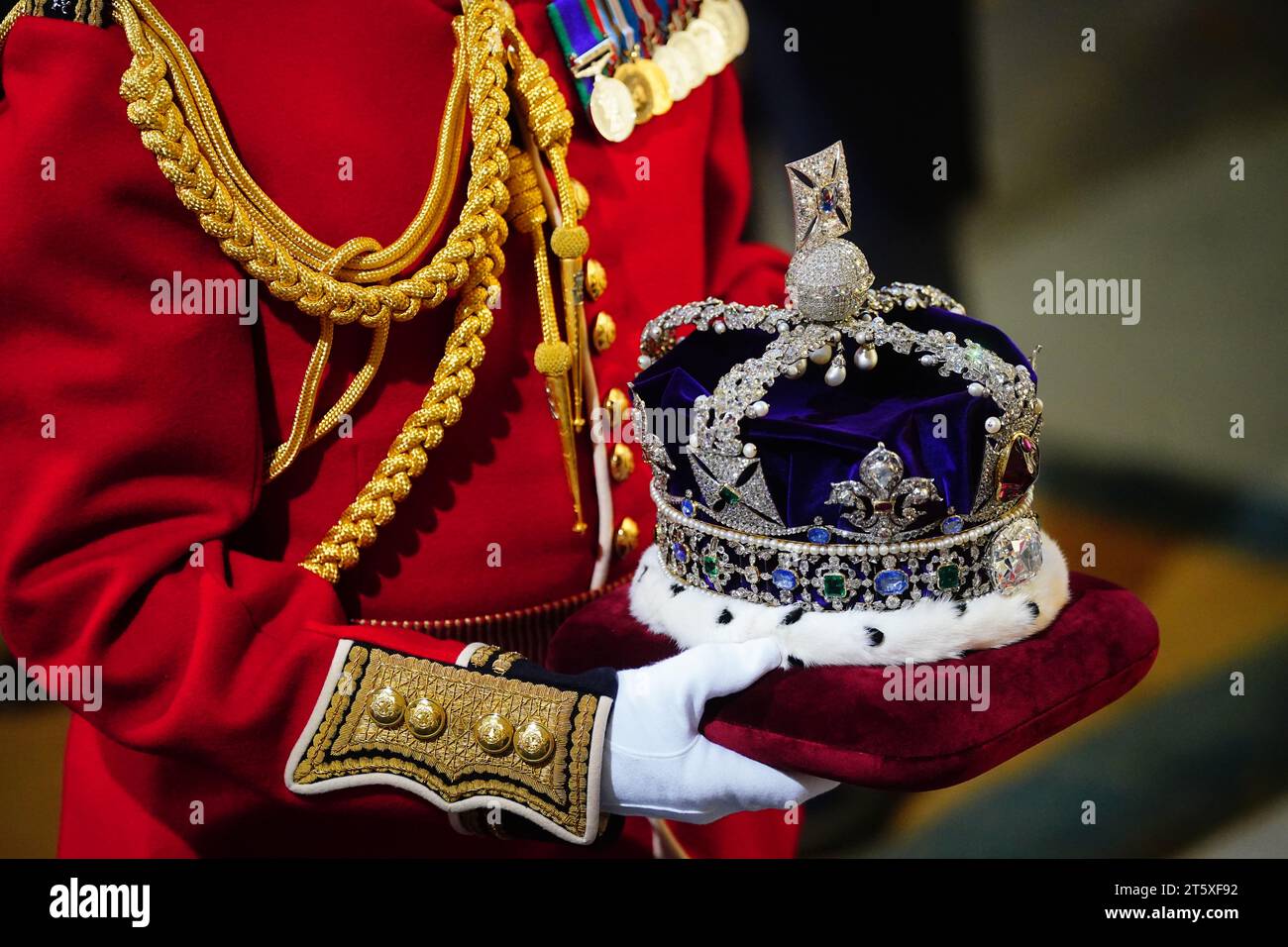 The Imperial State Crown arrives at the Sovereign's Entrance to the ...