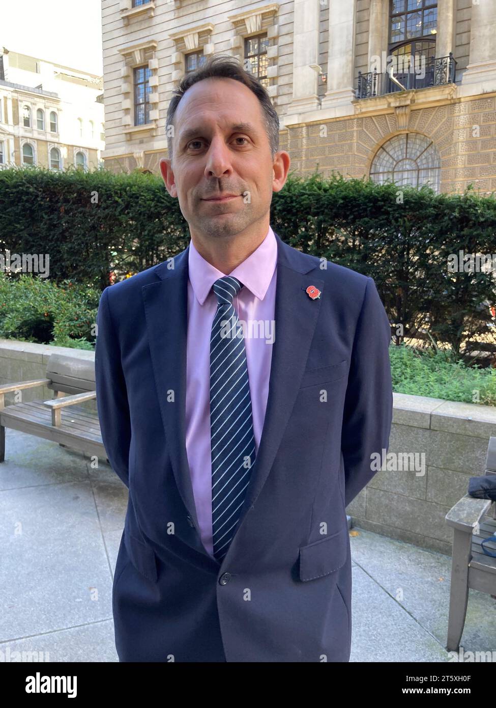 Detective Sergeant Quinn Cutler of Scotland Yard outside the Old Bailey ...