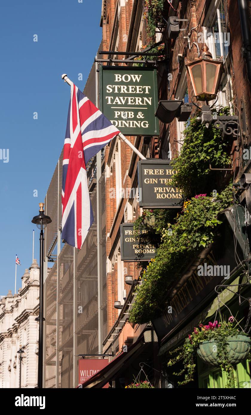 Bow Street Tavern, Bow Street, London, WC2, England, U.K Stock Photo ...