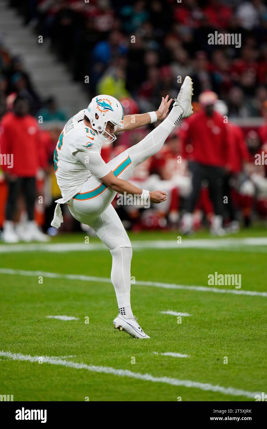 Miami Dolphins punter Jake Bailey (16) punts the ball against Kansas City Chiefs during an NFL ...