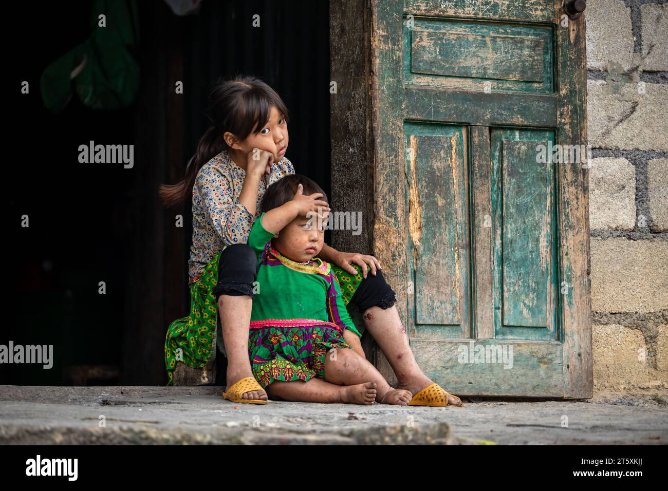 Poverty of Kids in Vietnam Stock Photo - Alamy