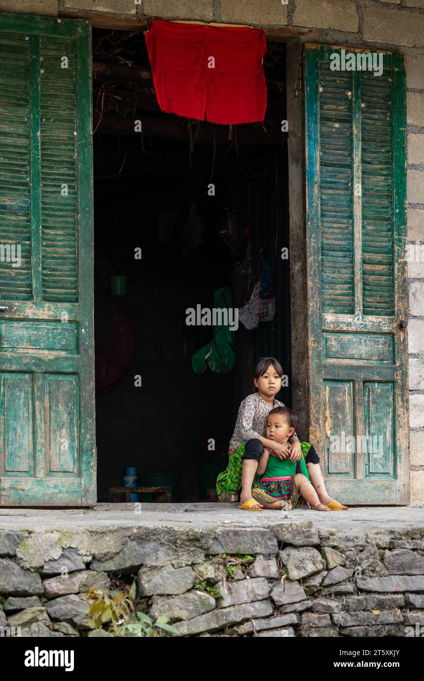 Poverty of Kids in Vietnam Stock Photo - Alamy