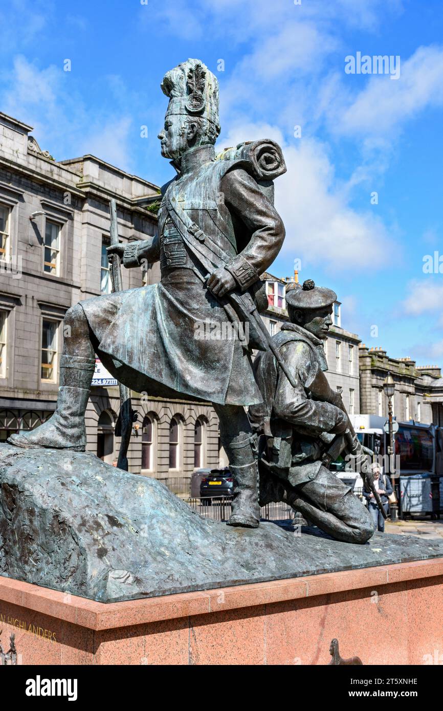 The Gordon Highlanders Monument, a sculpture by Mark Richards. Unveiled ...