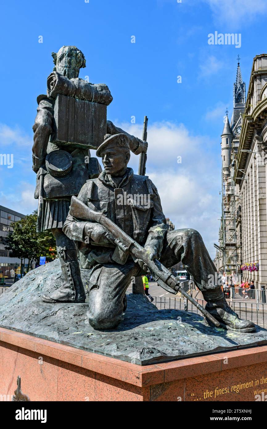 The Gordon Highlanders Monument, a sculpture by Mark Richards. Unveiled ...