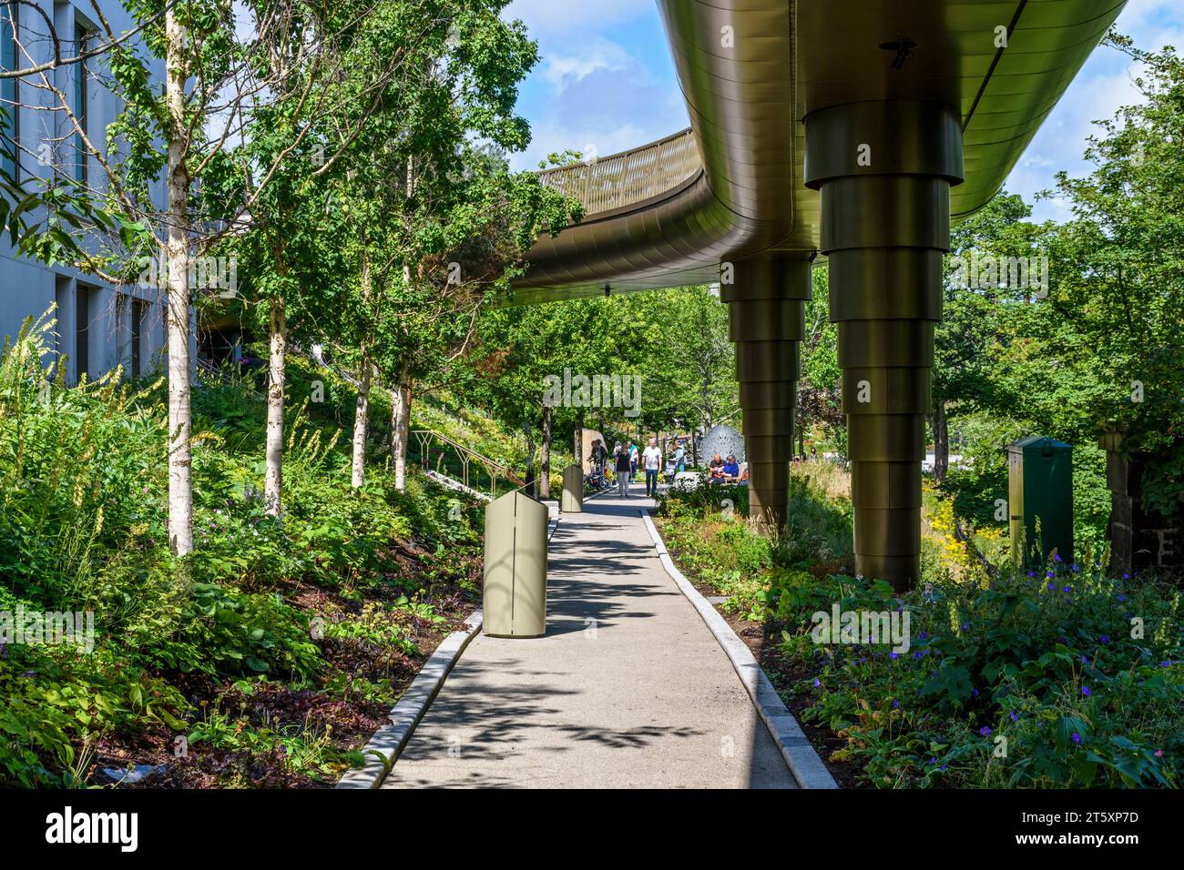 Elevated walkways hi-res stock photography and images - Alamy