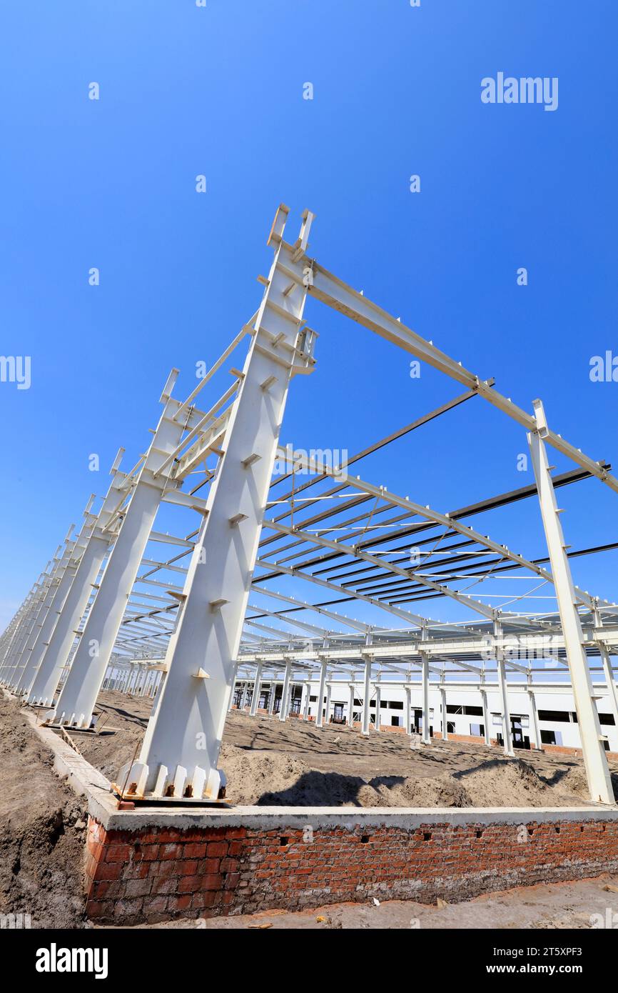 steel girder truss under blue sky, closeup of photo Stock Photo - Alamy