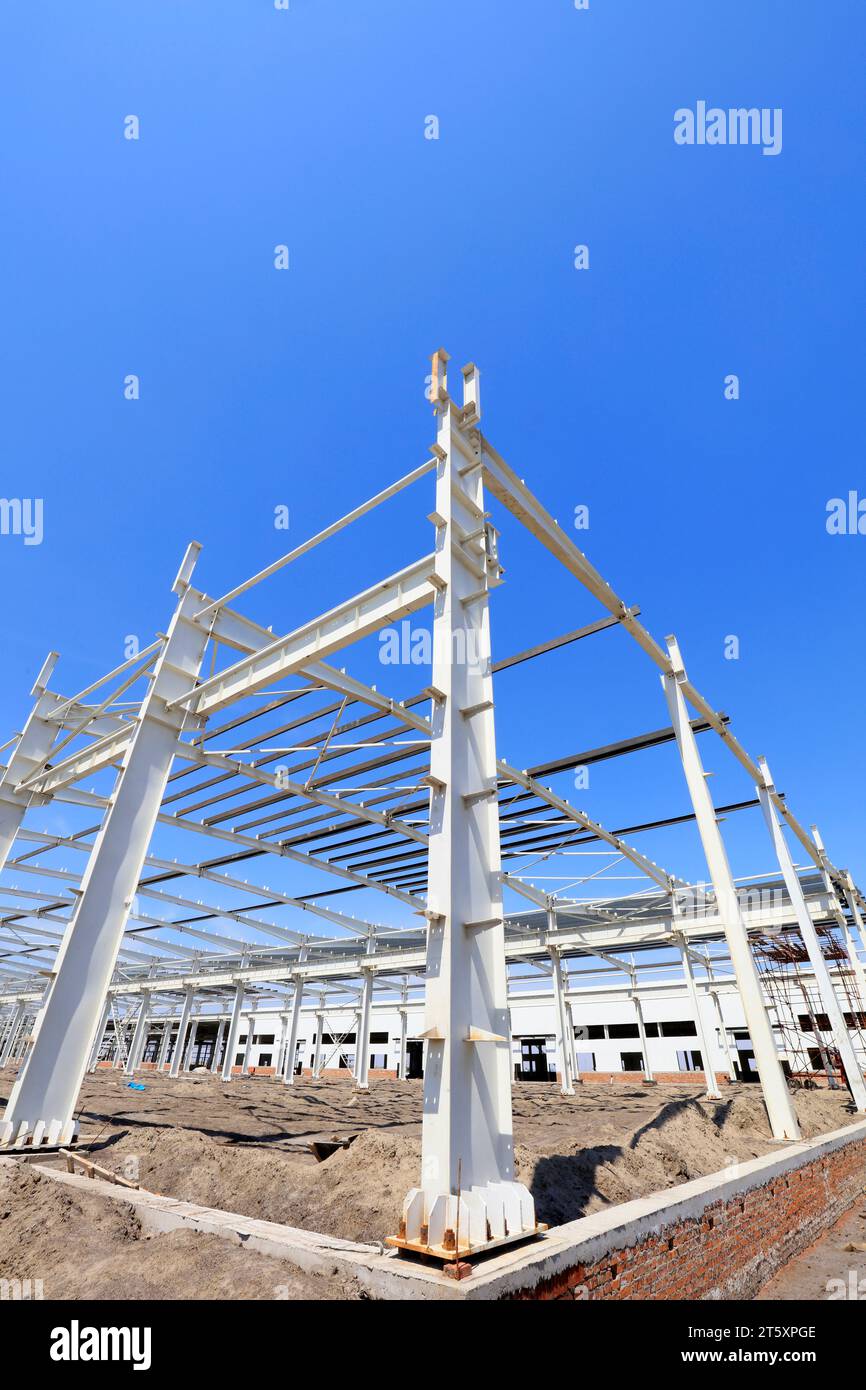 steel girder truss under blue sky, closeup of photo Stock Photo - Alamy