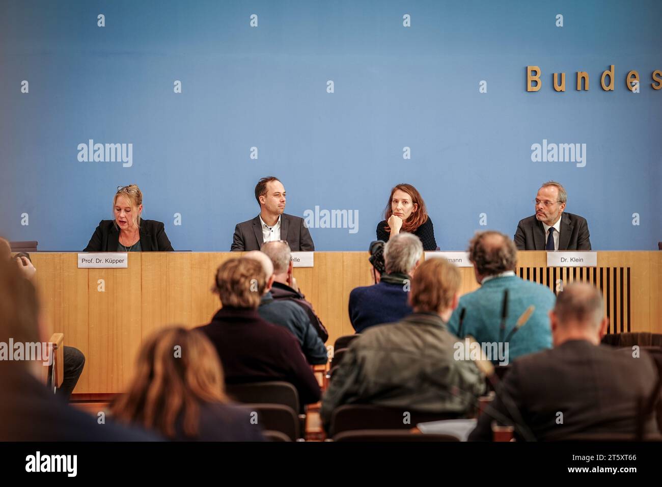 Extremeal hi-res stock photography and images - Alamy